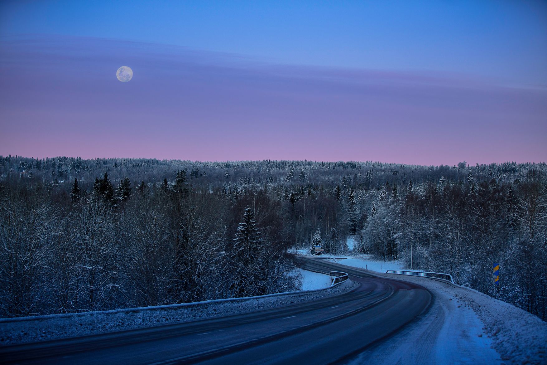 Sweden Traffic Guide - www.vintrica.com